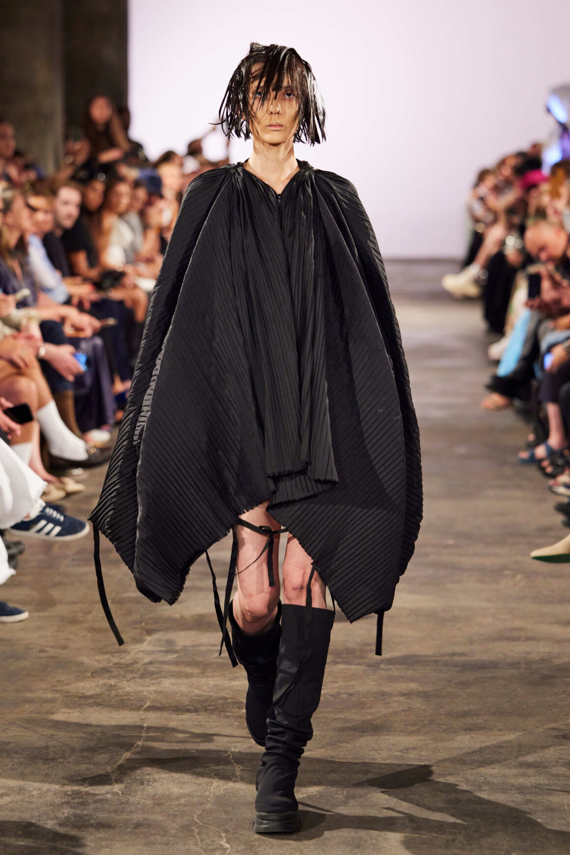 DZHUS SS24: A Symbolic Transition of Gender Narratives in Wearable ...