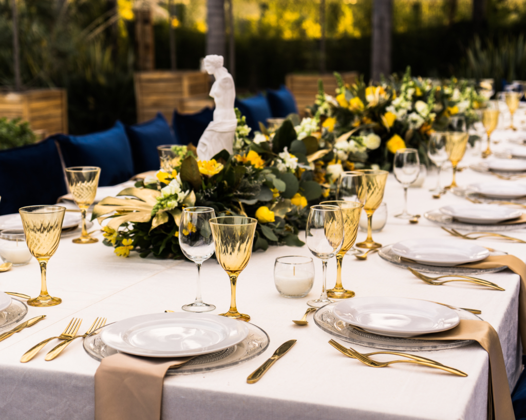 It's Never Okay To Be Without These Dining Skills - FAB L'Style